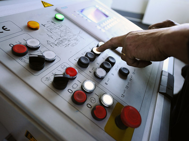 Synchronizing Panels | SPS